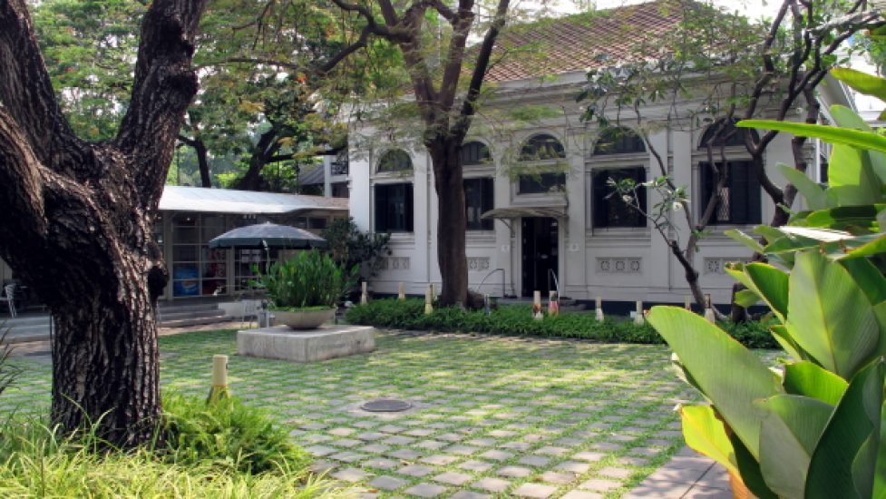 Neilson Hays Library, Bangkok | VMO