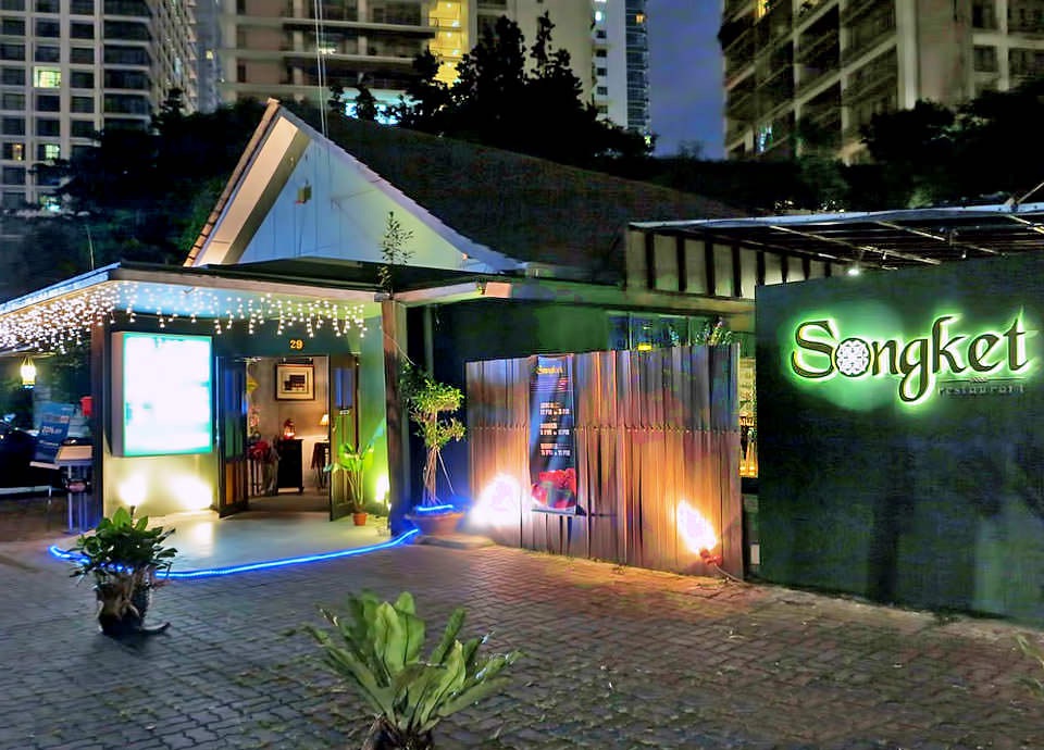 Songket Restaurant Food Delivery | VMO