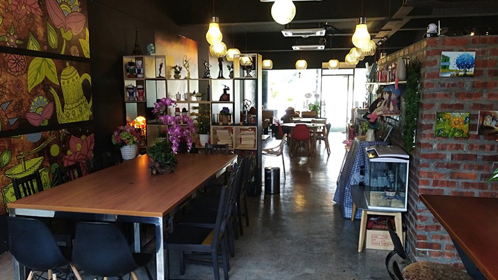Walnut Tree Cafe Seri Kembangan | VMO