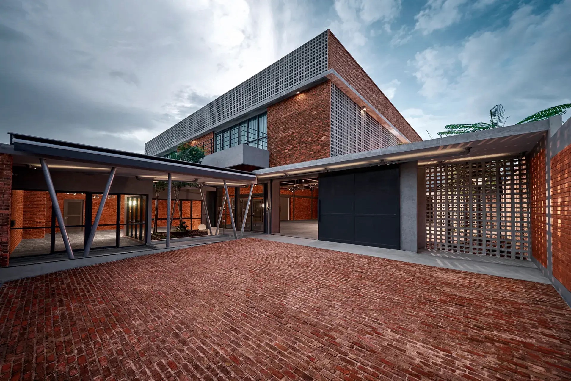 Brick Studio by Metal Bees Wedding Venue | VMO